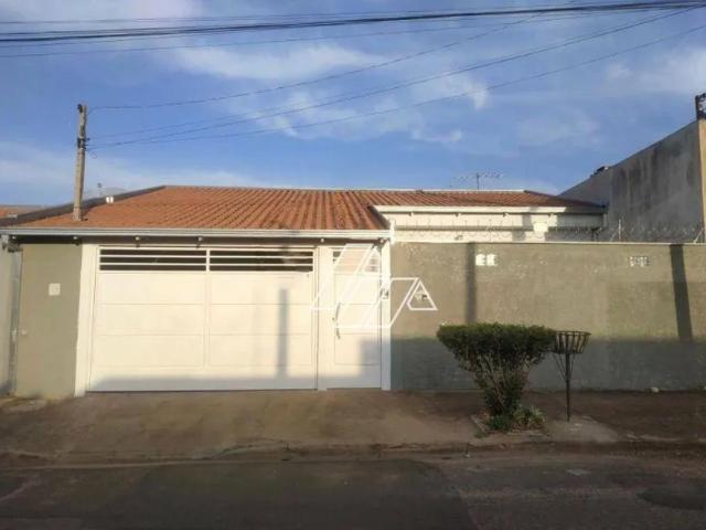 Casa com 3 Quartos e 2 banheiros à Venda, 360 m² por R$ 370.000