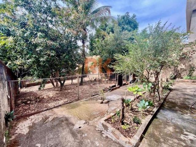 Casa com 3 Quartos e 2 banheiros à Venda, 480 m² por R$ 750.000 no Planalto