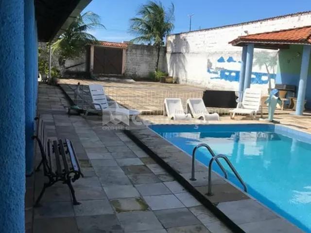 Casa com 3 Quartos e 2 banheiros à Venda, 700 m² por R$ 350.000