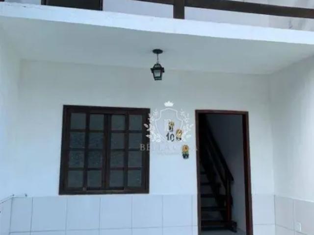 Casa com 3 Quartos e 2 banheiros à Venda, 70 m² por R$ 200.000