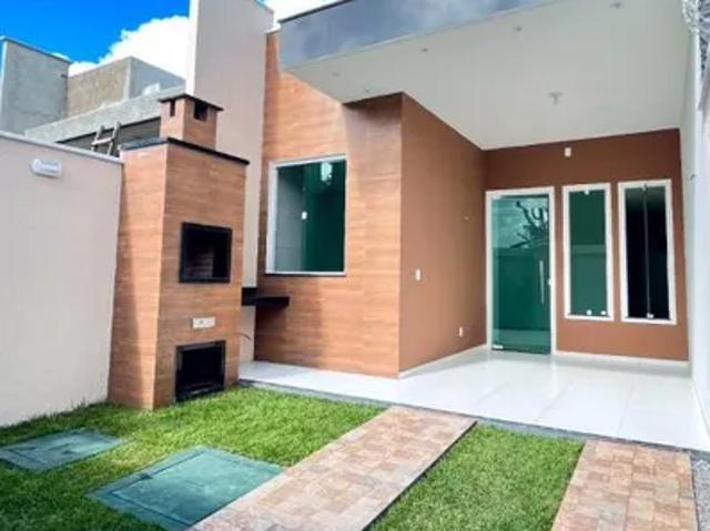 Casa com 3 Quartos e 2 banheiros à Venda, 85 m² por R$ 230.000