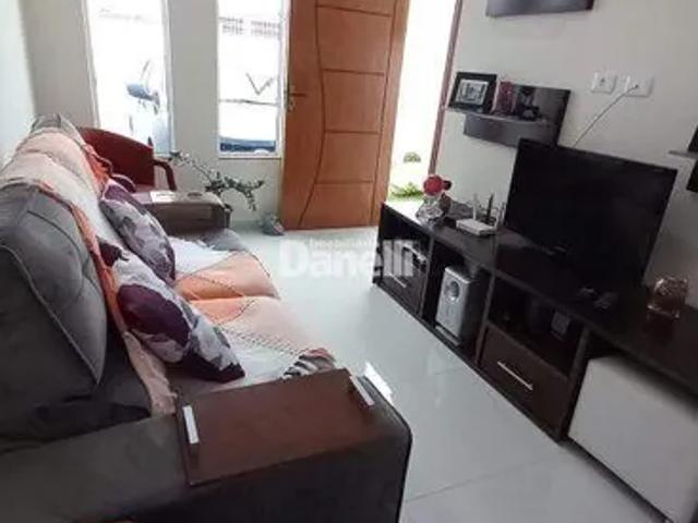 Casa com 3 Quartos e 2 banheiros à Venda, 82 m² por R$ 361.000