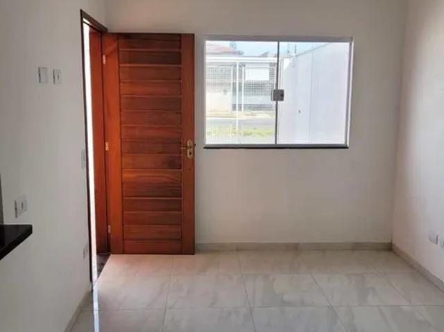 Casa com 3 Quartos e 2 banheiros à Venda, 94 m² por R$ 352.000