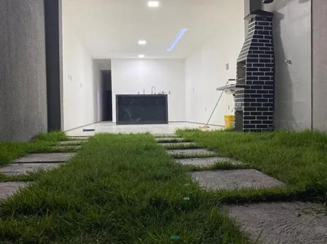 Casa com 3 Quartos e 2 banheiros à Venda, 96 m² por R$ 115.000