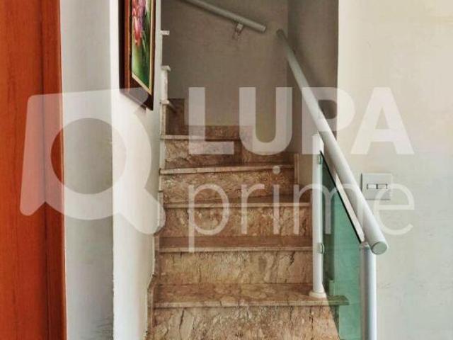 CASA COM 3 QUARTOS E 2 VAGAS DE GARAGEM À VENDA NA VILA MARIA ALTA