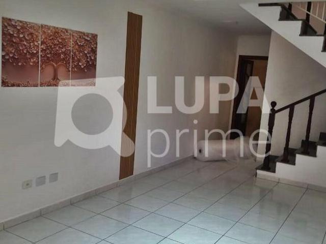 CASA COM 3 QUARTOS E 2 VAGAS DE GARAGEM À VENDA NA VILA MARIA ALTA