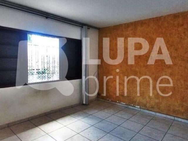 CASA COM 3 QUARTOS E 2 VAGAS DE GARAGEM À VENDA NA VILA MARIA ALTA