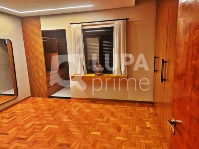 CASA COM 3 QUARTOS E 2 VAGAS DE GARAGEM À VENDA NA VILA GUILHERME