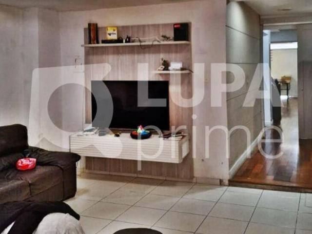 CASA COM 3 QUARTOS E 2 VAGAS DE GARAGEM À VENDA NA VILA GUILHERME
