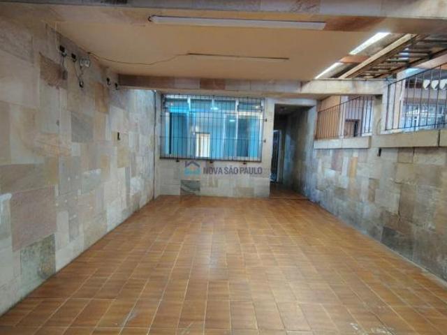 Casa com 3 quartos e 2 vagas de garagem à venda na Vila Gumercindo