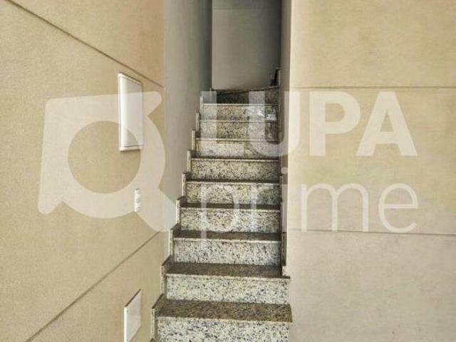 CASA COM 3 QUARTOS E 2 VAGAS DE GARAGEM À VENDA NA VILA GUSTAVO
