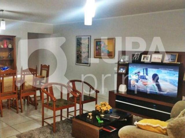 CASA COM 3 QUARTOS E 2 VAGAS DE GARAGEM À VENDA NO IMIRIM