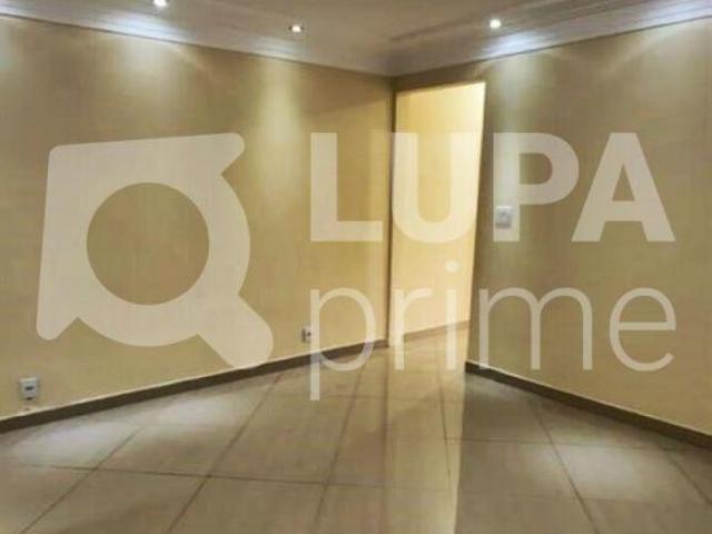 CASA COM 3 QUARTOS E 2 VAGAS DE GARAGEM À VENDA NO LAUZANE PAULISTA