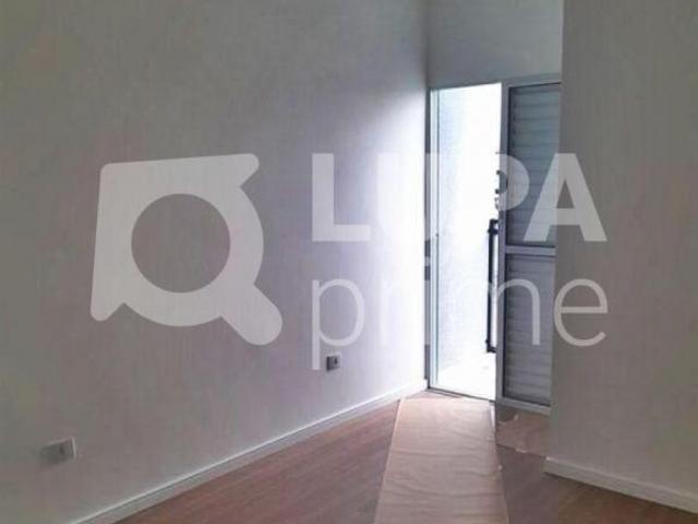 CASA COM 3 QUARTOS E 2 VAGAS DE GARAGEM À VENDA NO LAUZANE PAULISTA