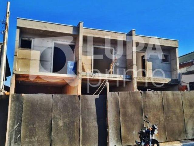 CASA COM 3 QUARTOS E 2 VAGAS DE GARAGEM À VENDA NO PARQUE MANDAQUI