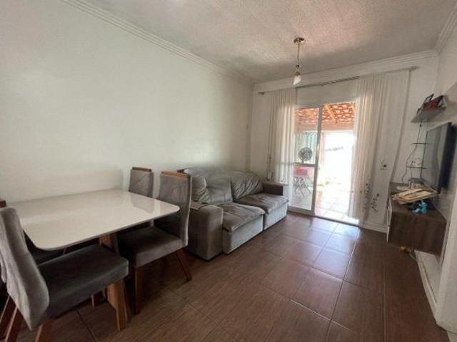 Casa com 3 quartos e 2 vagas em Alvorada no Condomínio Terra Nova