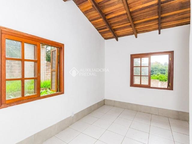 Casa com 3 quartos e 2m² para alugar em Hípica, Porto Alegre