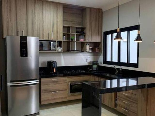 Casa com 3 quartos e 300 m² à venda em Vila Maria Alta