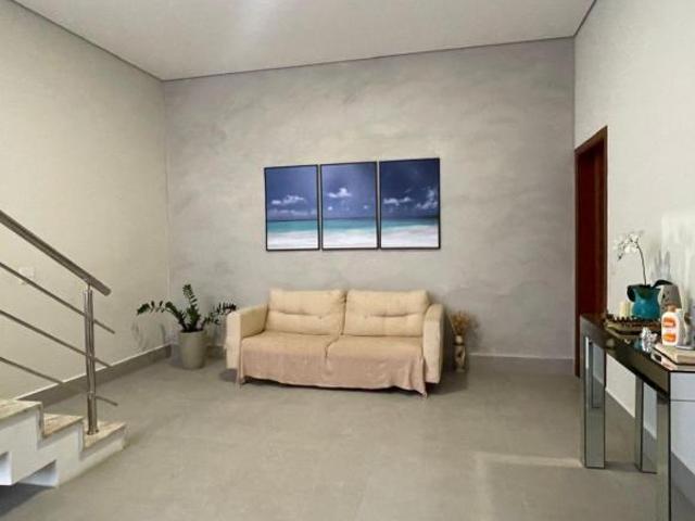 Casa com 3 quartos e 300 m² no condominio Portal do Jequitiba