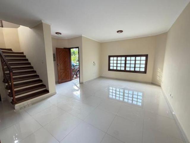 Casa com 3 quartos e 360 m² à venda em Estiva
