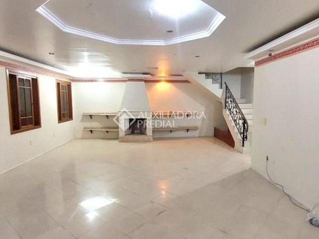 Casa com 3 quartos e 394m² para alugar em Vila Eunice Nova, Cachoeirinha