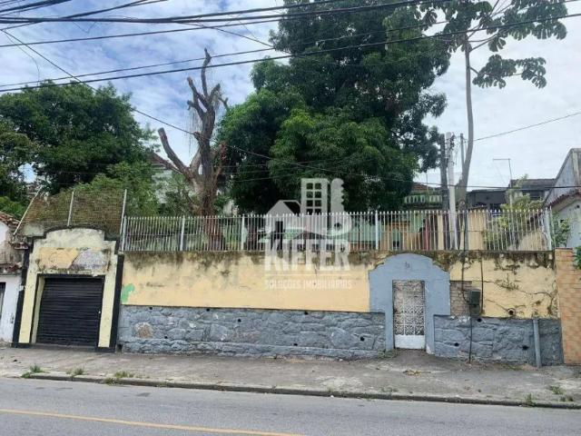 Casa com 3 Quartos e 3 banheiros à Venda, 150 m² por R$ 290.000