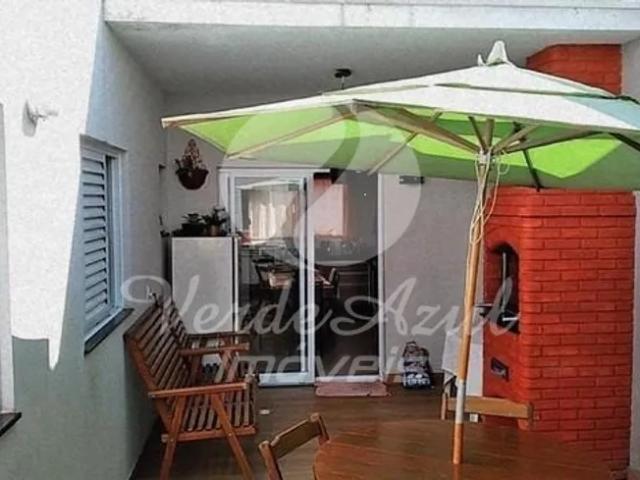 Casa com 3 Quartos e 3 banheiros à Venda, 150 m² por R$ 610.000