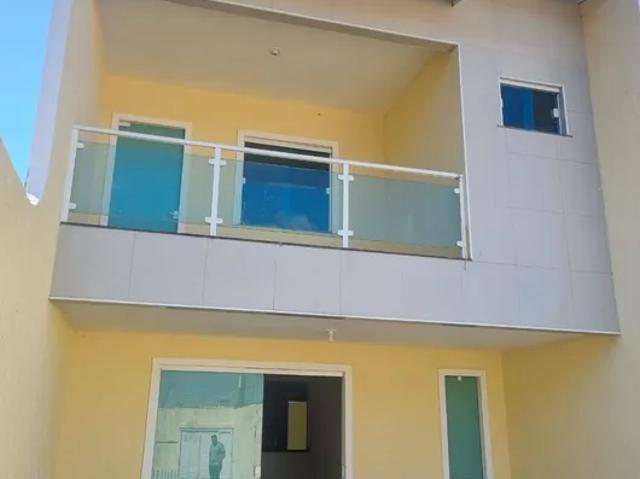 Casa com 3 Quartos e 3 banheiros à Venda, 160 m² por R$ 380.000