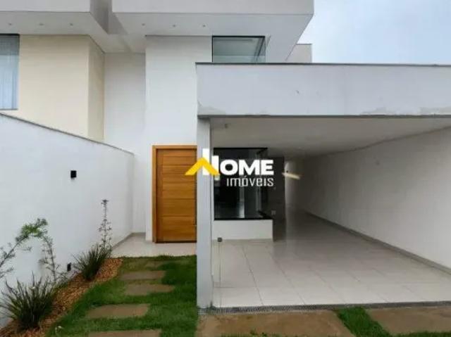 Casa com 3 Quartos e 3 banheiros à Venda, 180 m² por R$ 799.000