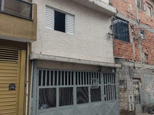 Casa com 3 Quartos e 3 banheiros à Venda, 190 m² por R$ 350.000