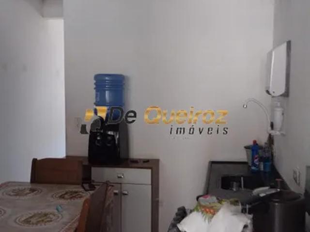Casa com 3 Quartos e 3 banheiros à Venda, 100 m² por R$ 180.000