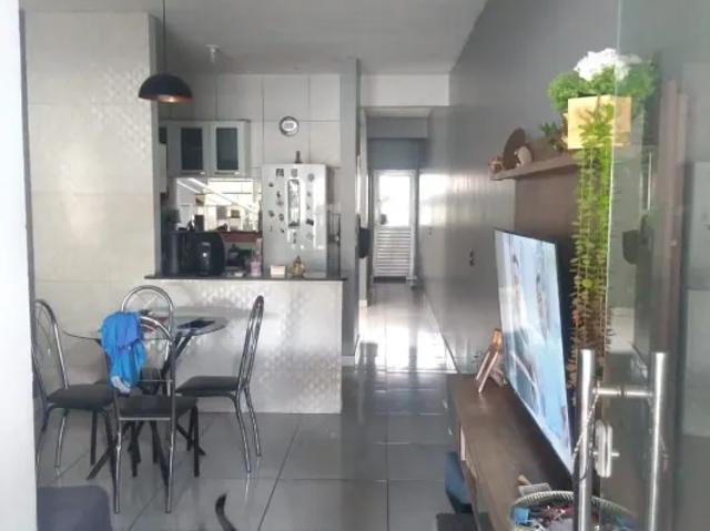 Casa com 3 Quartos e 3 banheiros à Venda, 100 m² por R$ 100.000