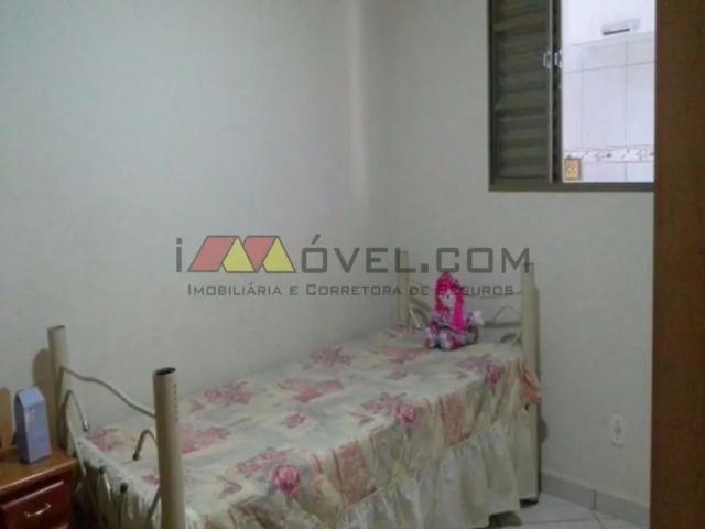 Casa com 3 Quartos e 3 banheiros à Venda, 125 m² por R$ 360.000