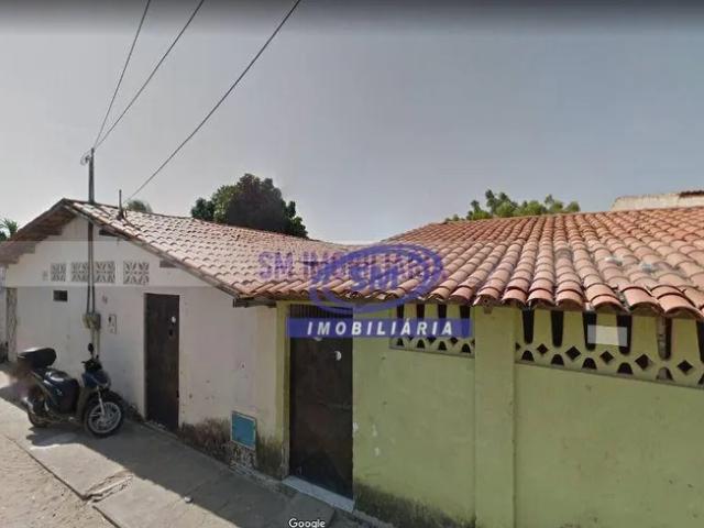 Casa com 3 Quartos e 3 banheiros à Venda, 130 m² por R$ 100.000