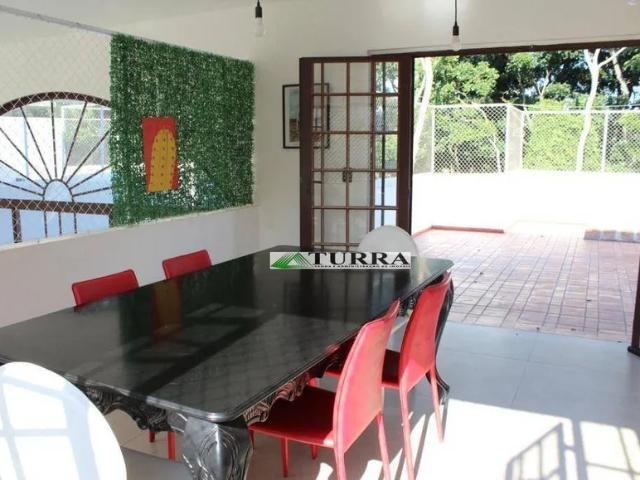 Casa com 3 Quartos e 3 banheiros à Venda, 280 m² por R$ 1.500.000