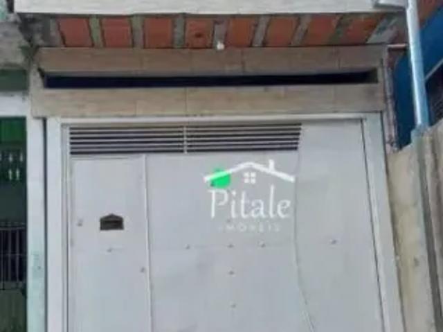 Casa com 3 Quartos e 3 banheiros à Venda, 200 m² por R$ 370.000