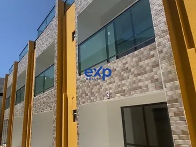 Casa com 3 Quartos e 3 banheiros à Venda, 80 m² por R$ 269.500
