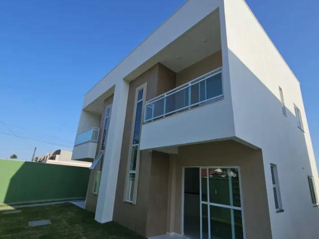 Casa com 3 Quartos e 3 banheiros à Venda, 80 m² por R$ 309.000