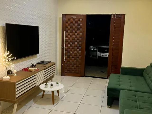 Casa com 3 Quartos e 3 banheiros à Venda, 92 m² por R$ 87.000