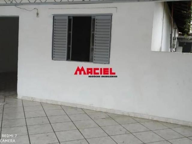 Casa com 3 Quartos e 3 banheiros c/ Edicula à Venda/Locação, 96 m² ao lado do Shopping Oriente