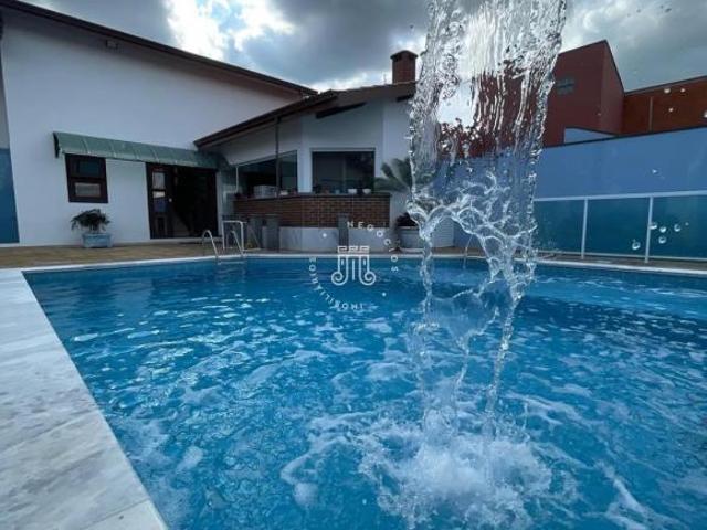 CASA COM 3 QUARTOS E 3 SUÍTES À VENDA EM ITATIBA SP PRÓXIMO AO CENTRO