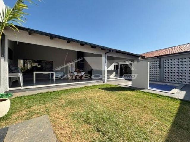 Casa com 3 quartos e 3 suites á venda próximo ao Triauto