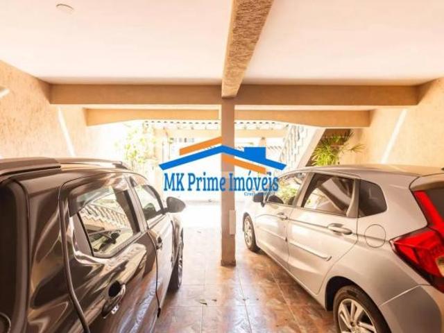 Casa com 3 quartos e 3 vagas de garagem