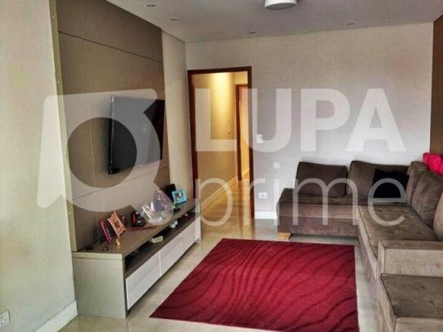 CASA COM 3 QUARTOS E 3 VAGAS DE GARAGEM À VENDA NA VILA MARIA ALTA