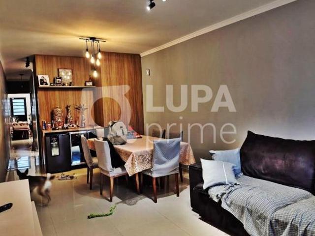 CASA COM 3 QUARTOS E 3 VAGAS DE GARAGEM À VENDA NA VILA MARIA ALTA