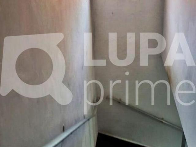 CASA COM 3 QUARTOS E 3 VAGAS DE GARAGEM À VENDA NA VILA GUSTAVO
