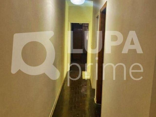 CASA COM 3 QUARTOS E 3 VAGAS DE GARAGEM À VENDA NA PARADA INGLESA