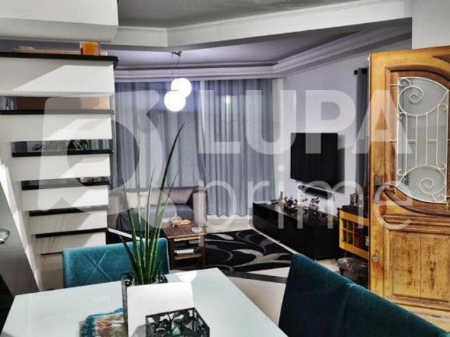 CASA COM 3 QUARTOS E 3 VAGAS DE GARAGEM À VENDA NO TUCURUVI