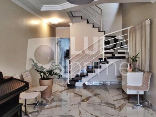 CASA COM 3 QUARTOS E 3 VAGAS DE GARAGEM À VENDA NO IMIRIM