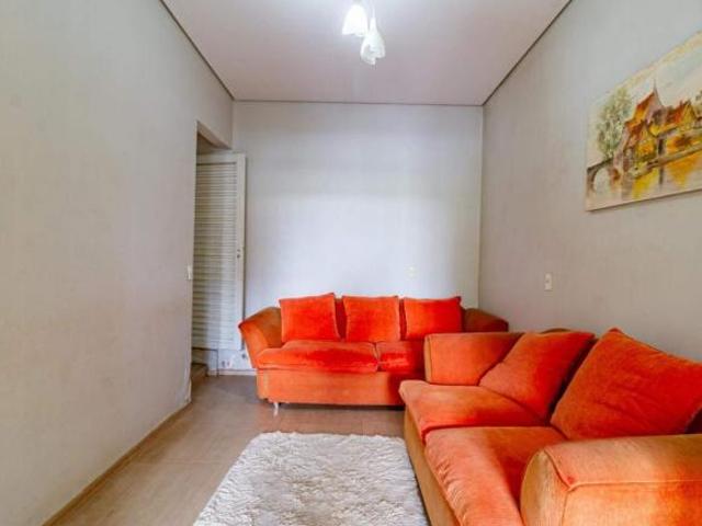 Casa com 3 Quartos e Andar Superior com 4 Apartamentos à Venda na QS 11 Áreal Águas Claras